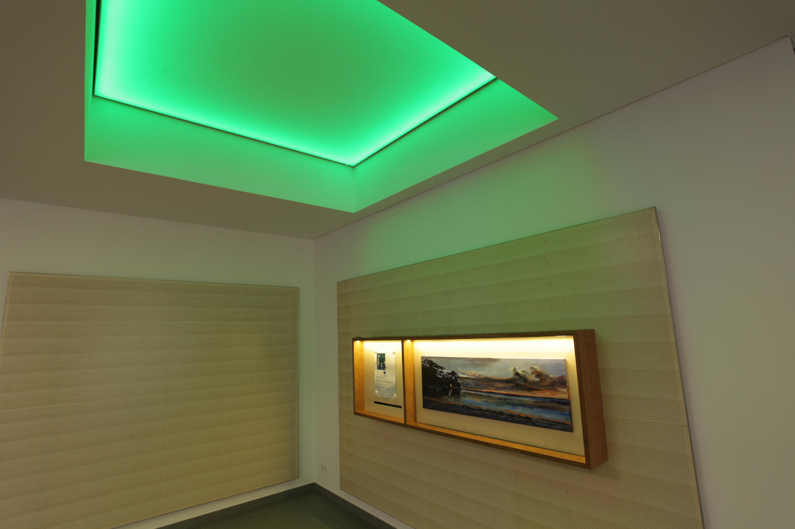 Einsatz der LED Loop Line und LED Satelite Lichtdecke in München